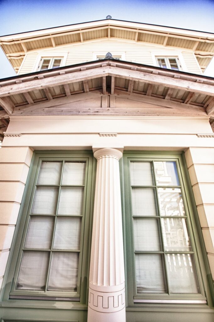 Wooden Classicism | EF San Juan